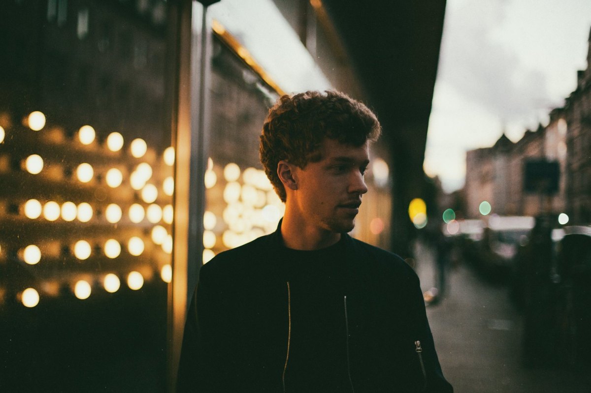 LCAW – Staring at the Sun (feat. Sophie Hintze) – UNRECORDED