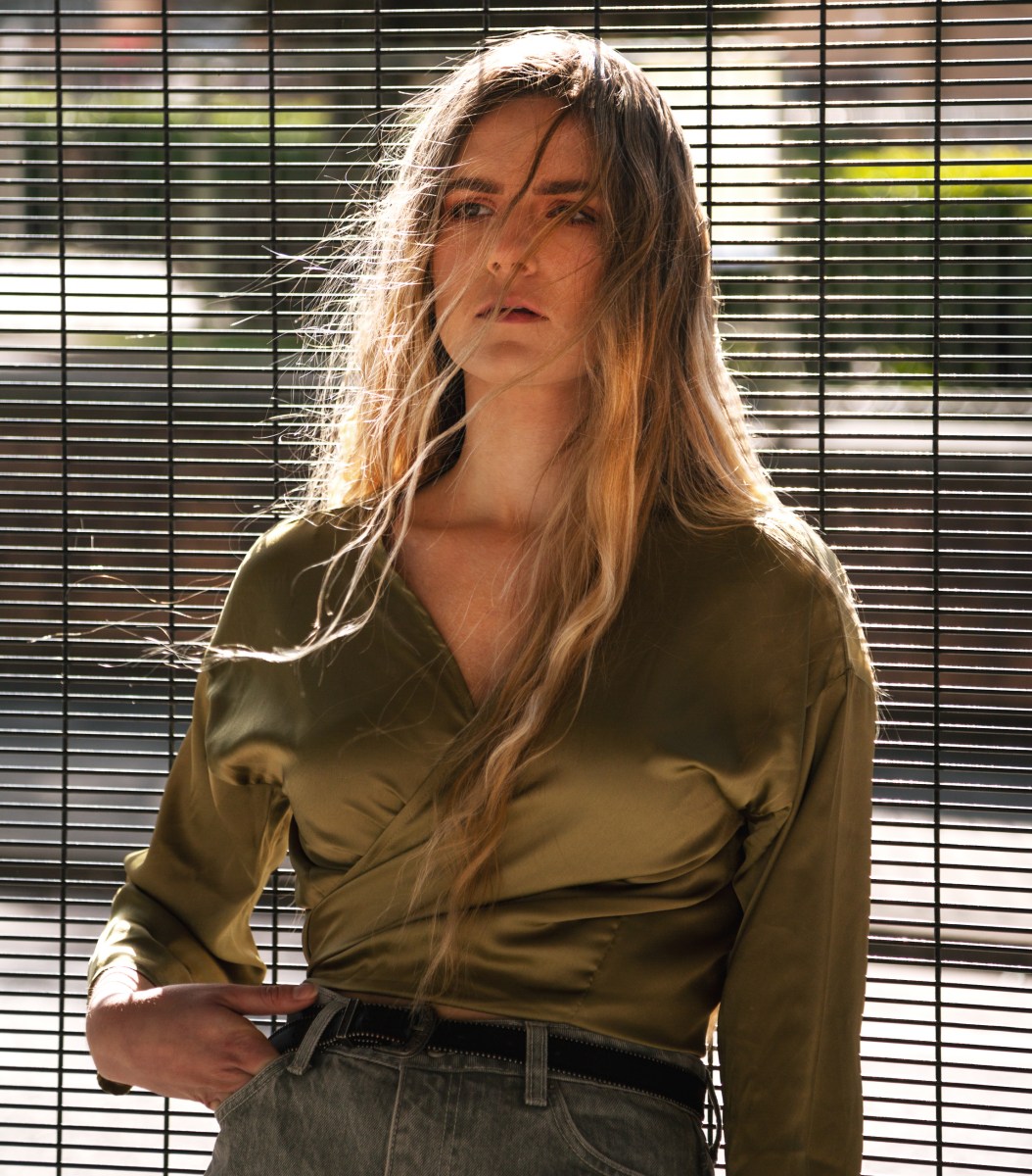 PREMIERE: Lissy Taylor’s liberating single ‘Wildflowers’ – UNRECORDED