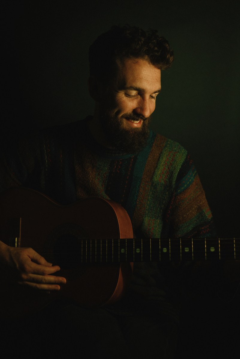 Will Knox’s presents emotional authenticity with acoustic single ...